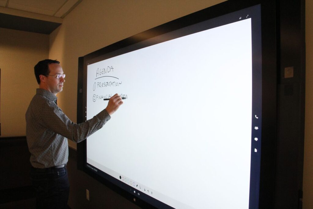 How Whiteboards Can Improve Your Business - Tech 4 Hax - The Latest in ...